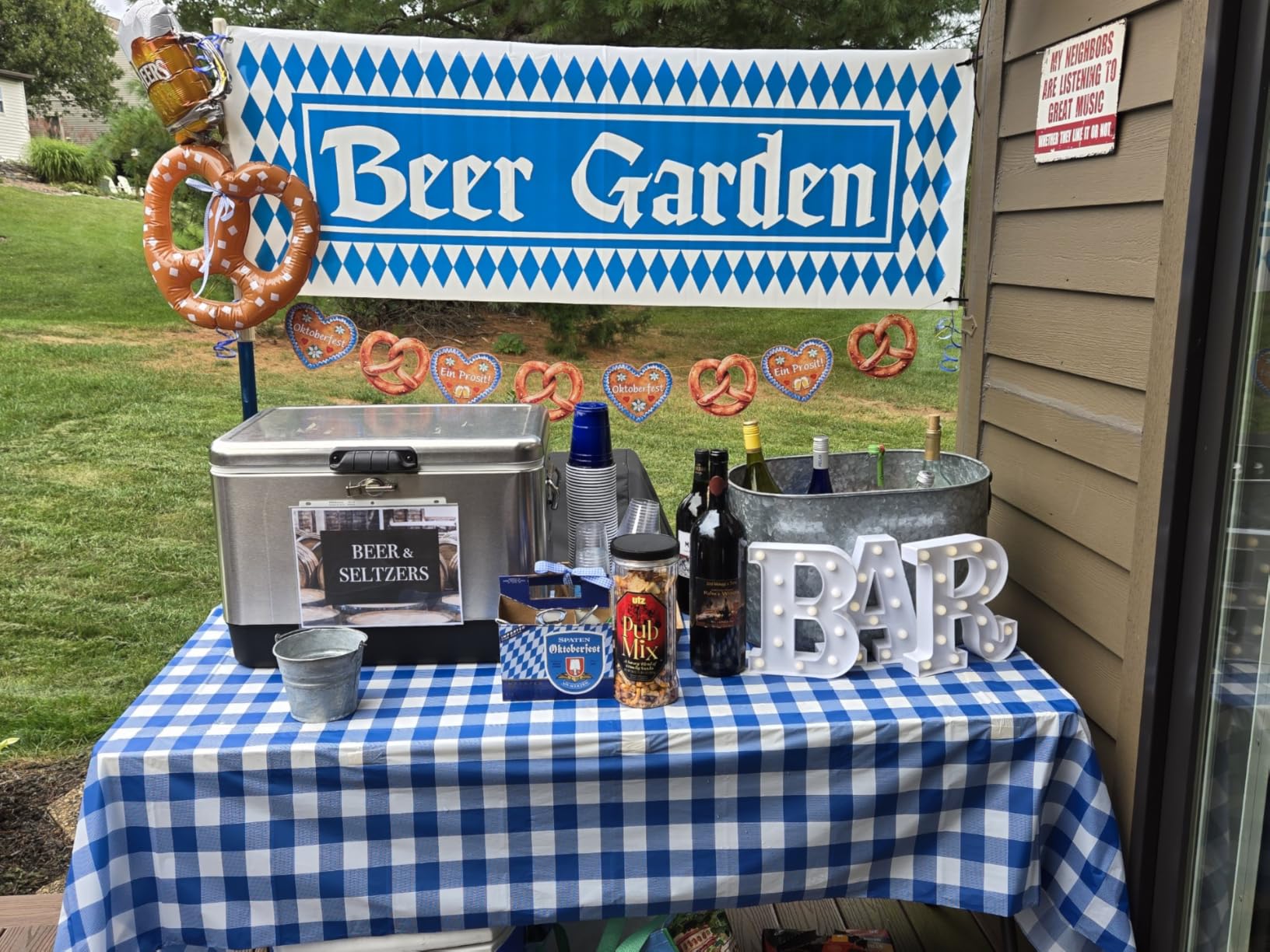 8 Best Coffee Bar Signs and Wall Decor (April 2026) Tested